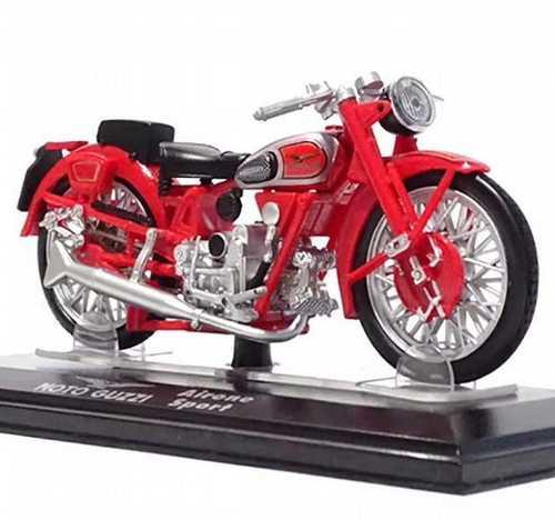 Модель Moto Guzzi Airone Sport red 1:24 Starline