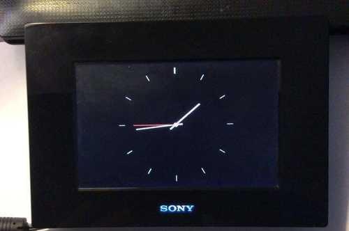 Фоторамка- часы Sony DPF-D70