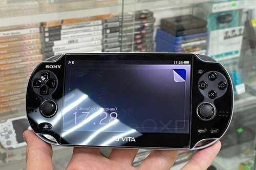 Sony PS Vita Fat 64GB на экране плёнка
