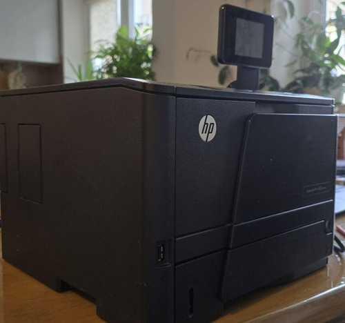 Принтер HP LaserJet Pro 400 M401dn