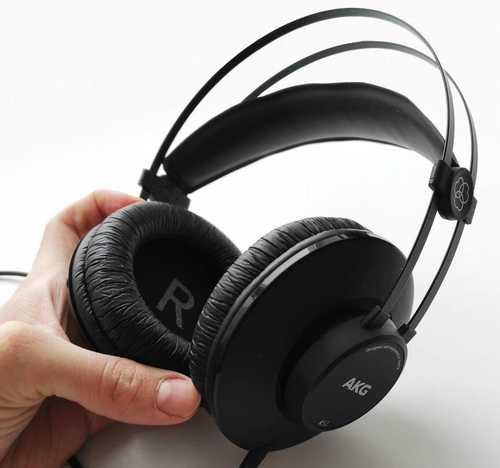 Наушники AKG k52