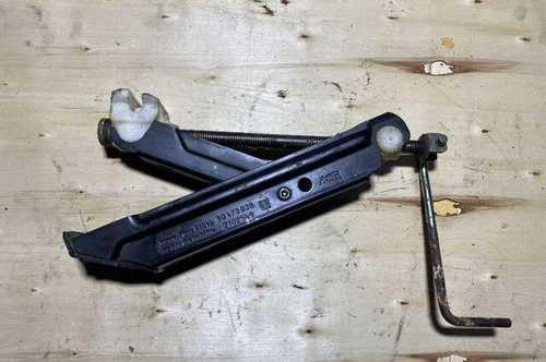 Домкрат штатный Opel Astra F Арт. 77413