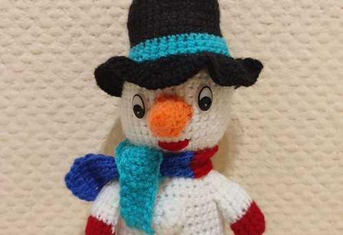 Мягкая игрушка ручной работы снеговик