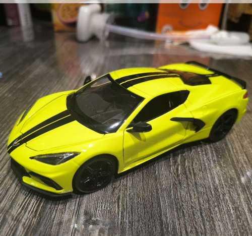 Модель автомобиля maisto 1:24