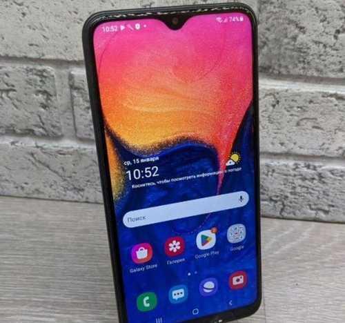 Samsung Galaxy A10, 2/32 ГБ