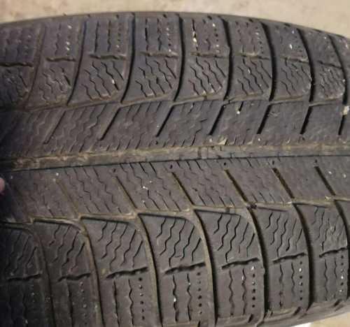 Michelin X-Ice 215/65 R16