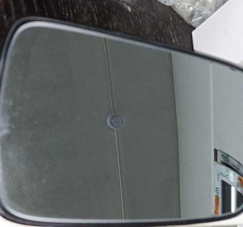 Зеркальный элемент левый VW polo 6N1857521A