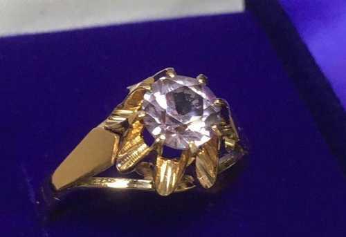 Кольцо золотое с александритом (П87)