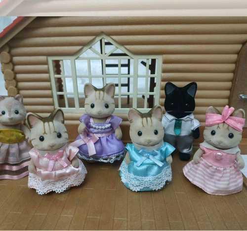 Sylvanian Families кошечка в нарядном платье