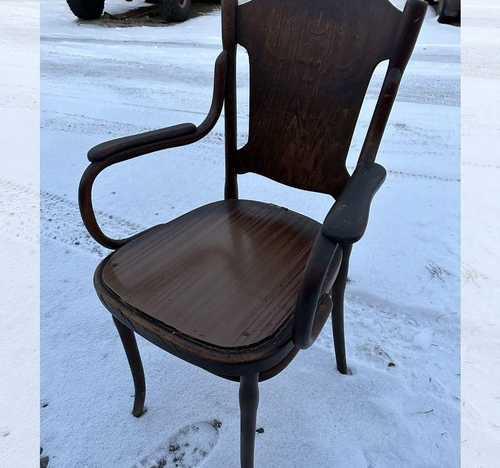 Деревянный стул братья тонетъ (thonet)