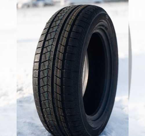 Zmax Icepioneer 868 245/65 R17 107S