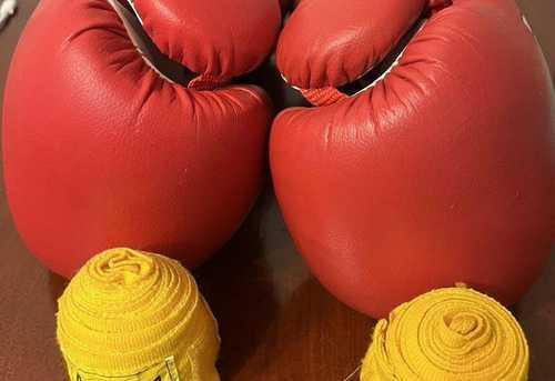 Боксерские перчатки 12 oz и бинты