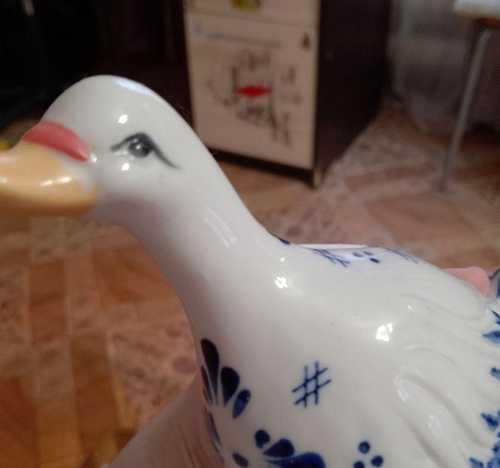 Статуэтка, гусь
