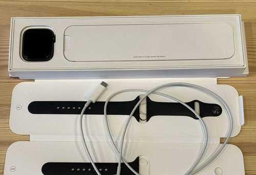 Apple Watch SE 44mm (1-е поколение)