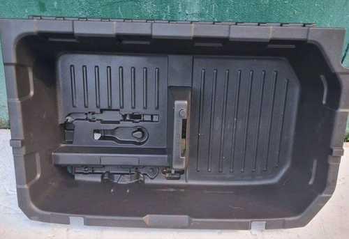 Ящик под инструменты / набор инструментов Nissan