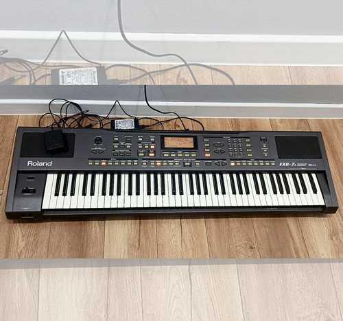 Профессиональный аранжировщик Roland EXR-7S