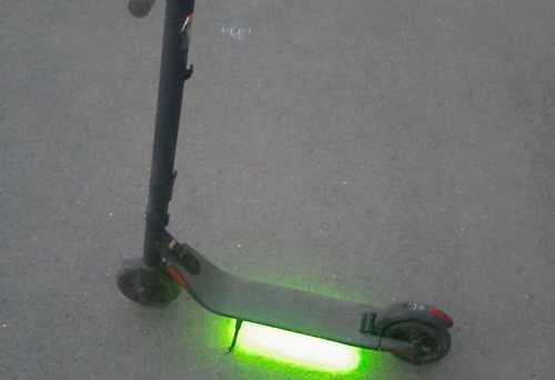 Электросамокат ninebot kickscooter es2