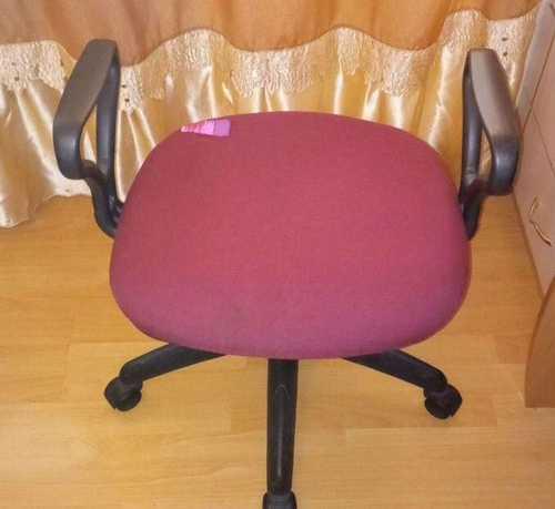 Компьютерное кресло стул офисный