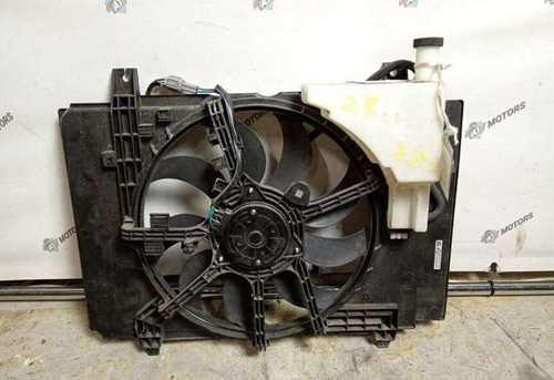 Диффузор радиатора Nissan Cube Z12 HR15DE 2012
