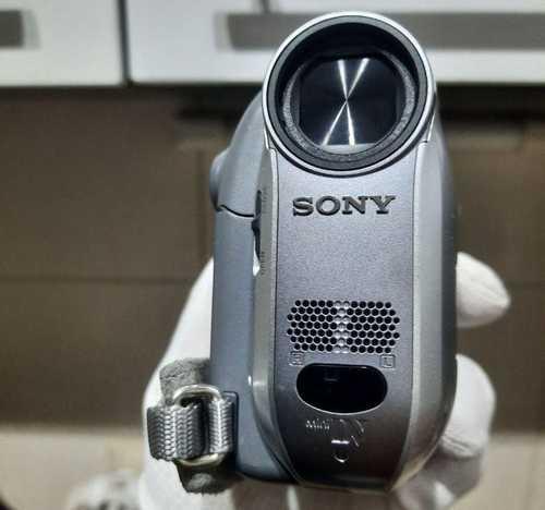 Видеокамера sony handycam dcr- HC17E