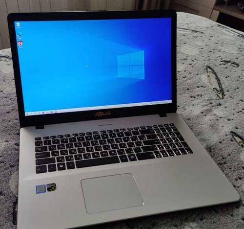 Мощный Asus VivoBook PRO 17 i5/GTX 1050/16/1128