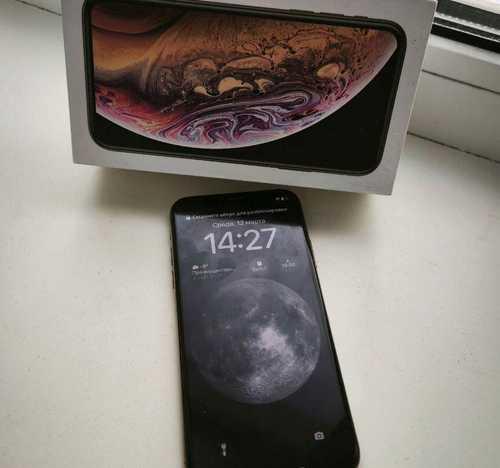 iPhone Xs, 64 ГБ