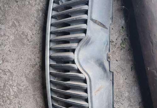 Решетка радиатора Skoda Fabia 2