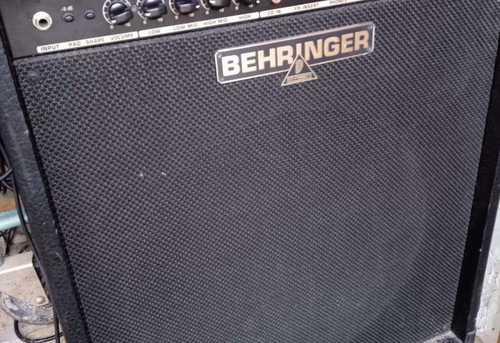 Басовый комбоусилитель behringer bx1800