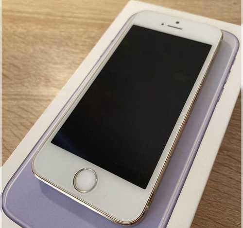 iPhone 5S, 16 ГБ