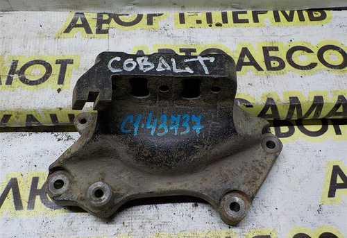 Кронштейн двигателя правый Chevrolet Cobalt II 20