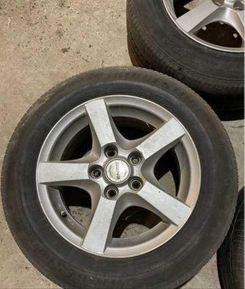 Литые диски с резиной R15 5x114.3 - 3 шт