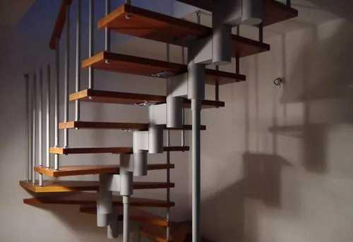 Лестница для дома / Подпорка лестницы в стену