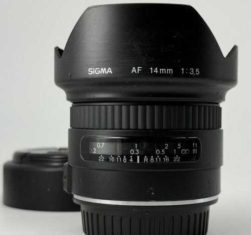 Sigma AF 14mm f/3.5 для Canon EF