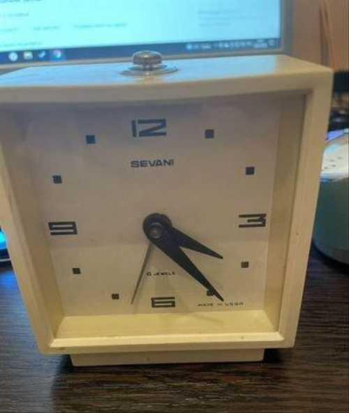Часы настольные sevani