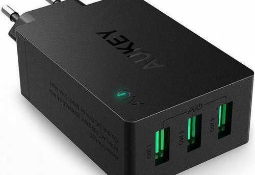Адаптер зарядный 30W Aukey (3 USB-A)
