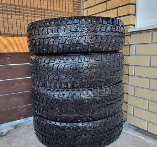 Viatti Vettore Inverno V-524 215/65 R16C