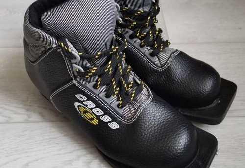 Лыжные ботинки 35 размер NN75
