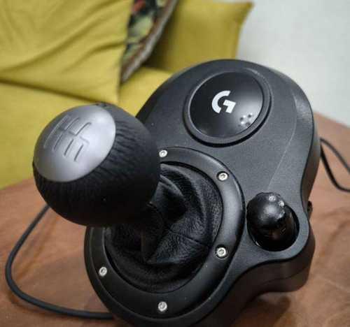 Коробка передач Logitech Driving Force Shifter