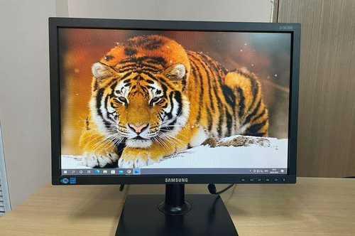 Монитор Samsung S19C200BW 19" LED