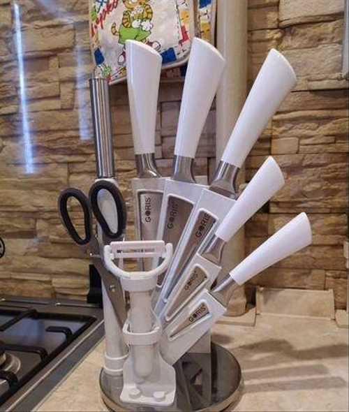 Набор кухонных ножей с подставкой