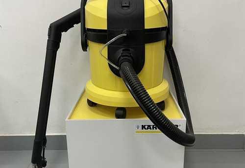 Моющий пылесос для химчистки karcher SE 4002