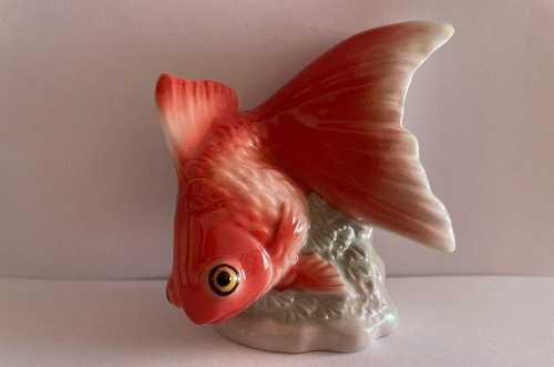 Фигура "Золотая рыбка" фарфор