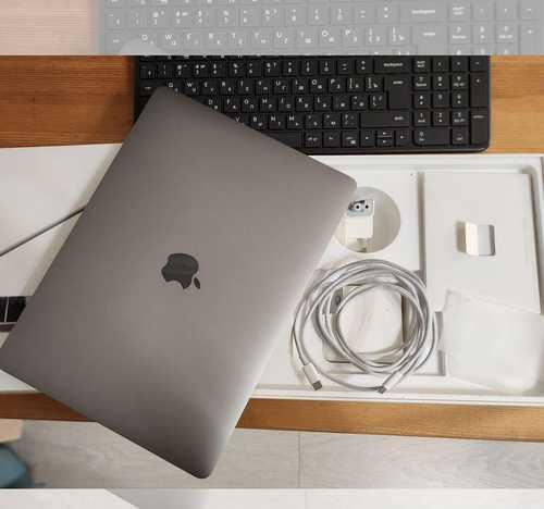 Apple macbook air 13 2016