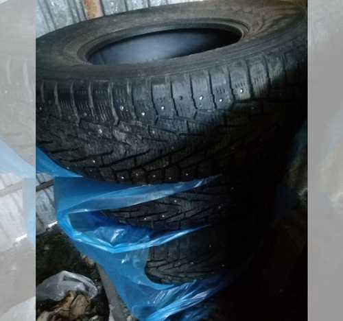 Nokian Tyres Nordman 7 SUV 245/75 R16