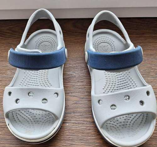 Сандалии crocs c7