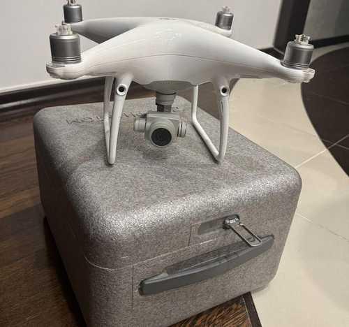 Квадрокоптер dji phantom 4 pro plus