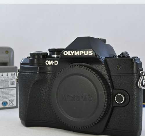 Дефект Olympus OM-D E-M10 Mark III body