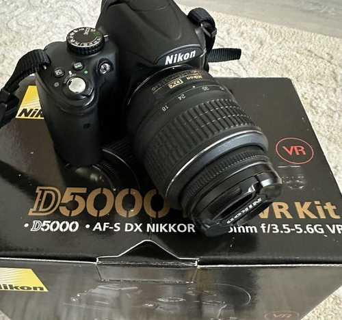 Зеркальный фотоаппарат nikon D5000