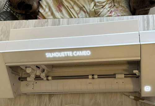 Плотер silhouette cameo 4