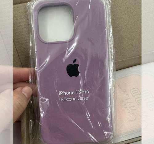 Чехол новый на iPhone 13 Pro( 2 защитных стекла)